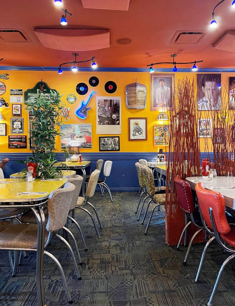 Roadhouse Grille | South Surrey Family Restaurant Since 1997